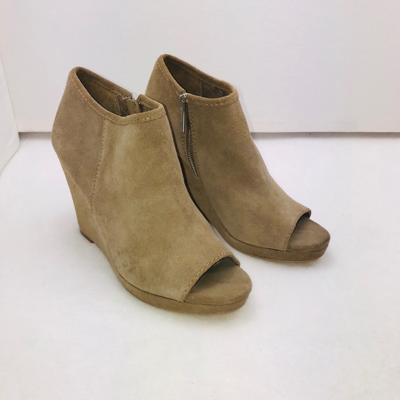 BCBGeneration | Shoes | Nwt Bcbgeneration Wedge Peep Toe Boots | Poshmark